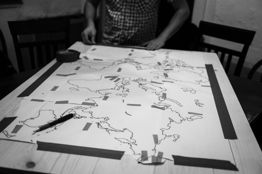 DIY Worth A Try: Display your travels beautifully on this wooden world ...