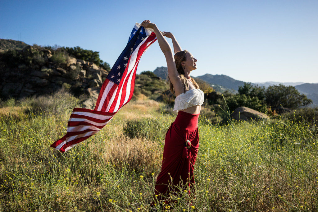 Portraits of America: Inspiring American Women in Breathtaking U.S ...